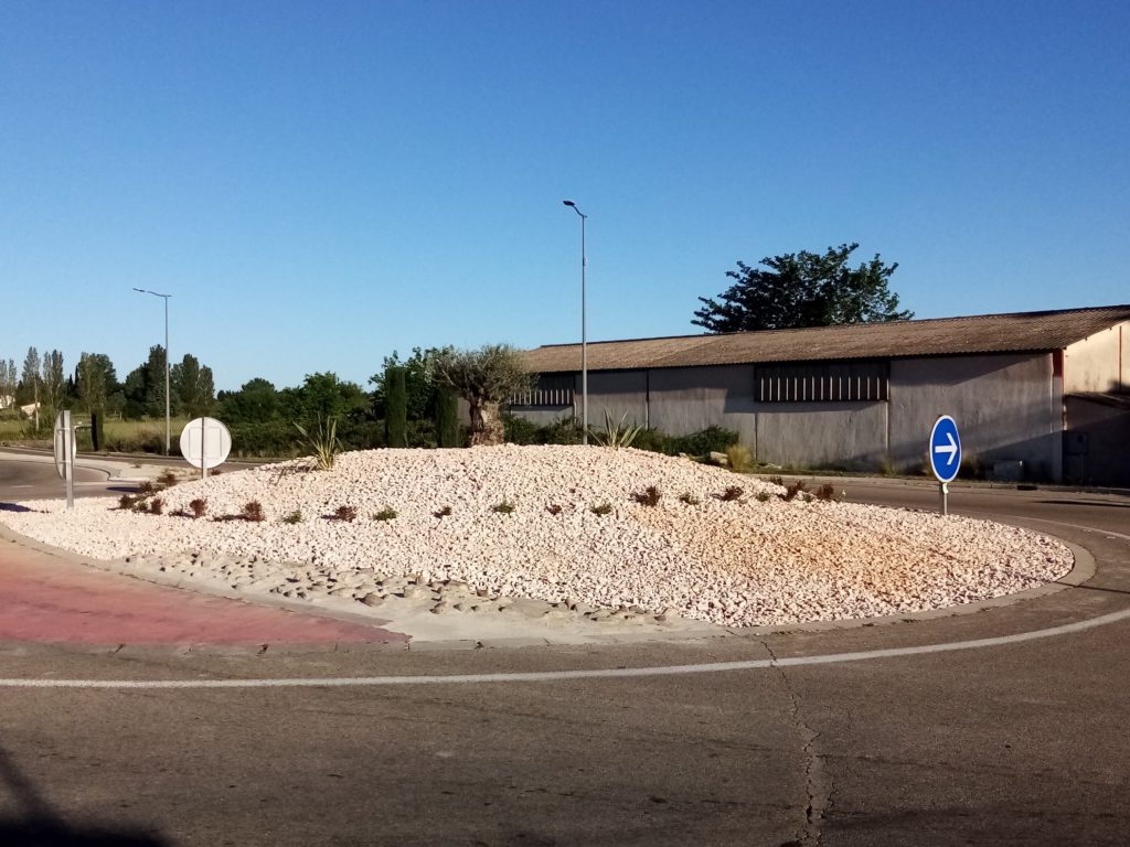 Réfection du rond point de la Broue - Jonquières Saint Vincent